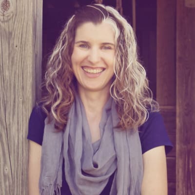 Tara Cole - The Busy Mom's Guide to Connecting with God | Doris Swift